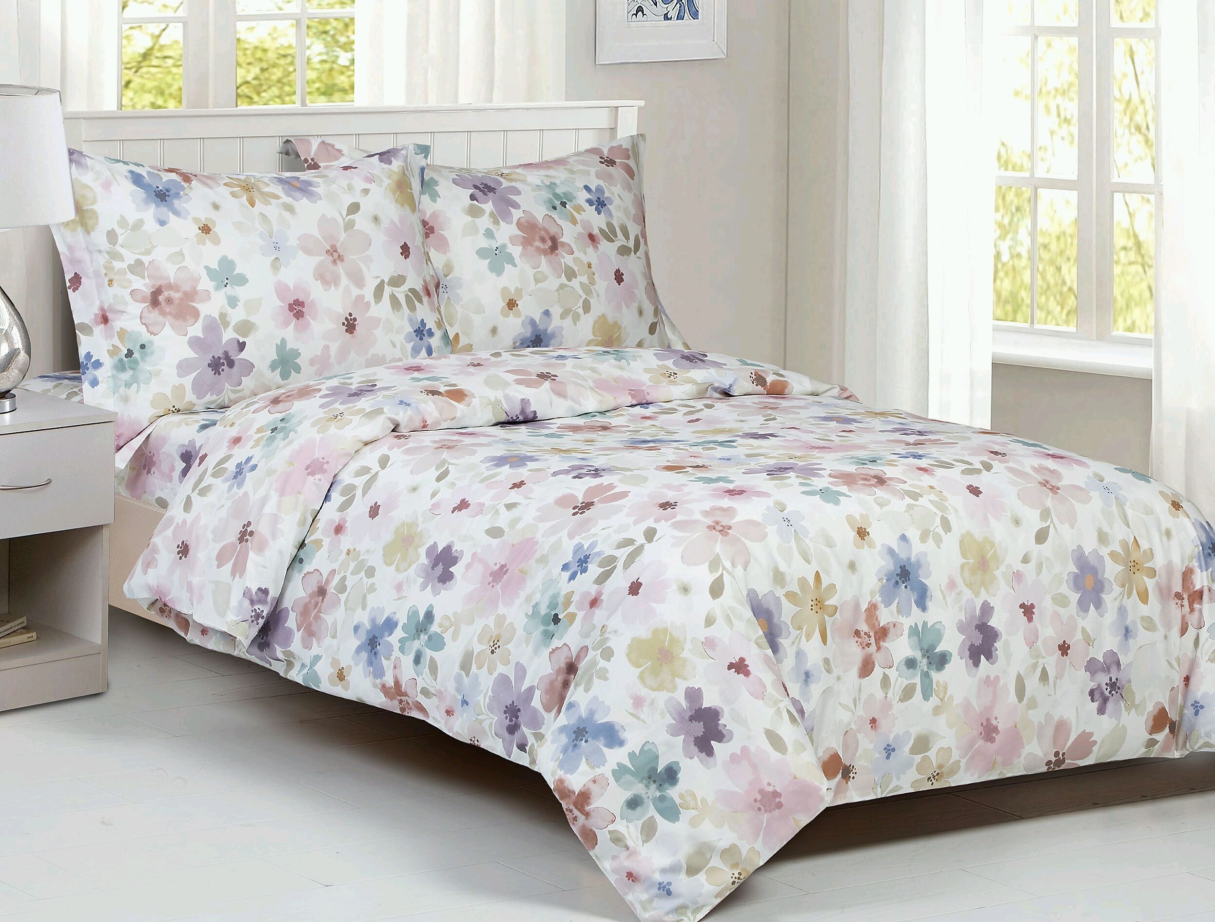 FRENCH VINTAGE – Violet Linen